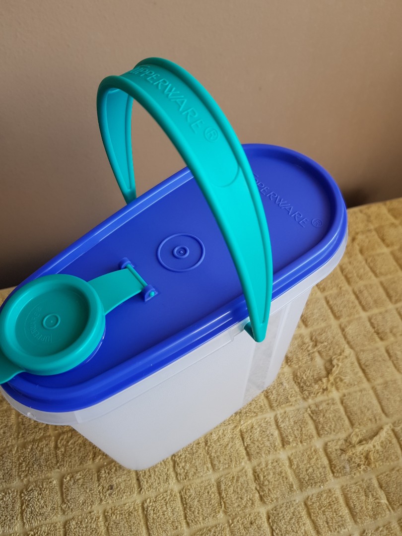 Tupperware 2L container, Furniture & Home Living, Kitchenware ...