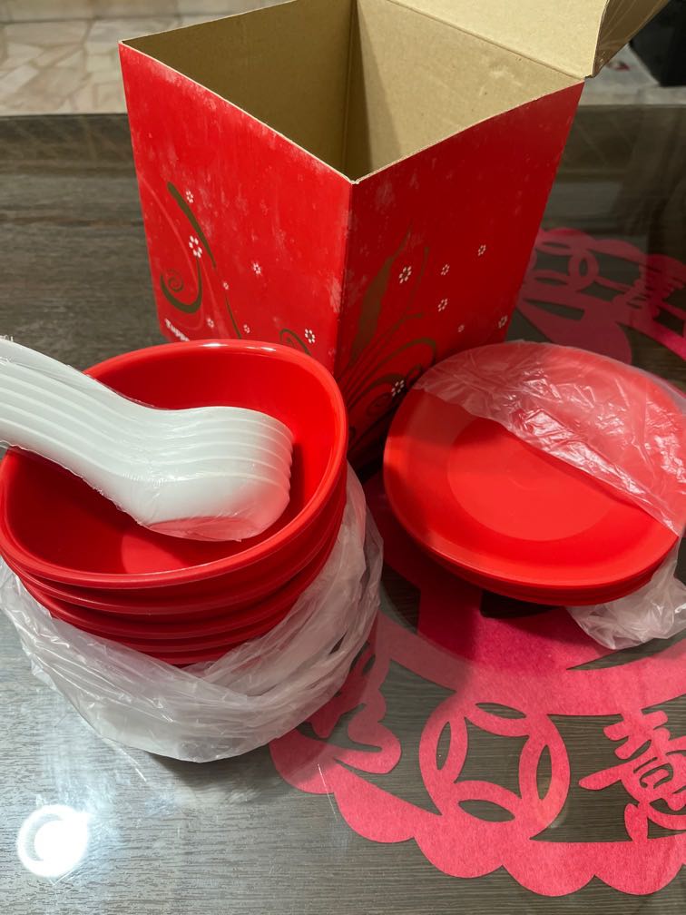 Tupperware Red Plastic Set, Furniture & Home Living, Kitchenware ...