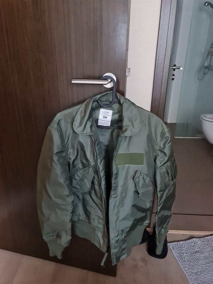 USAF issued Authentic brand new flight jacket ( can't buy it outside ...