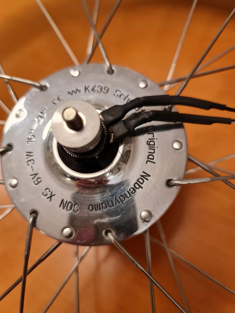 Brompton Dynamo Front wheel with Front and Rear Lights, Sports ...