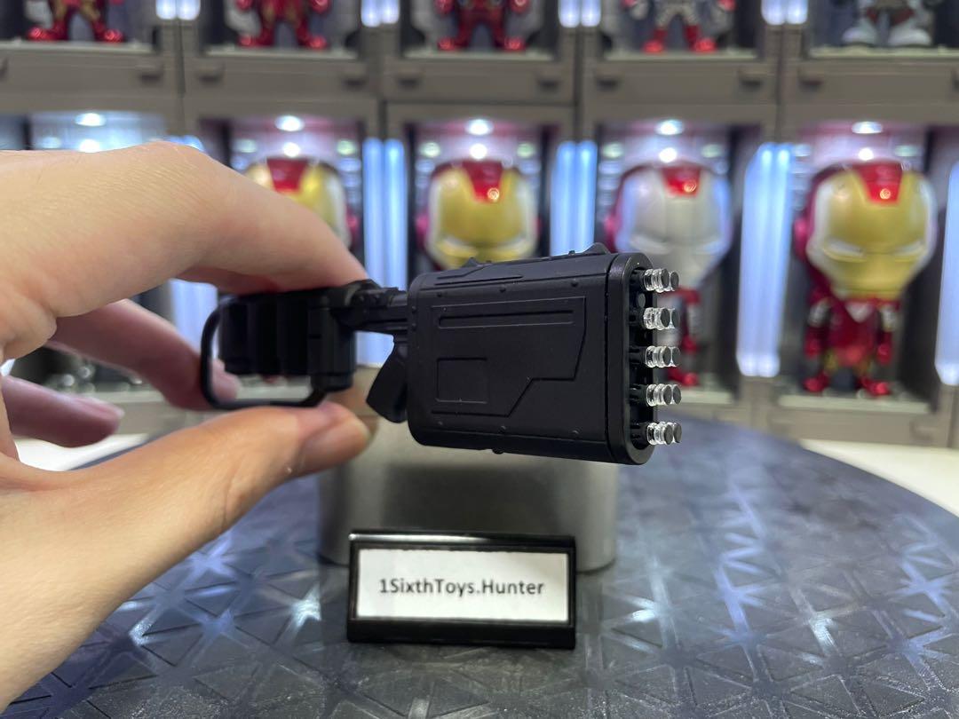 DC THE DARK KNIGHT RISES HOT TOYS 1/6 SCALE DX12 BATMAN BRUCE WAYNE EMP ...