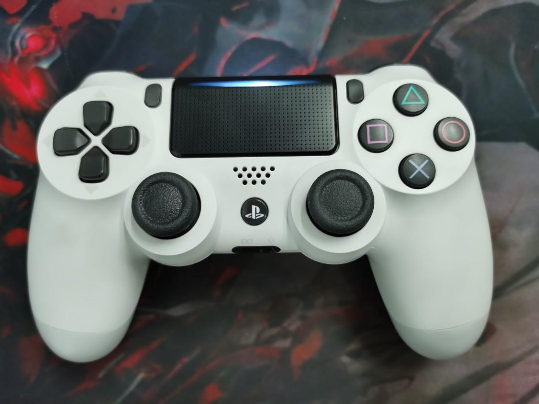 DS4 White Version 2 (Mint Condition) Dualshock 4 for PS4, Video Gaming ...