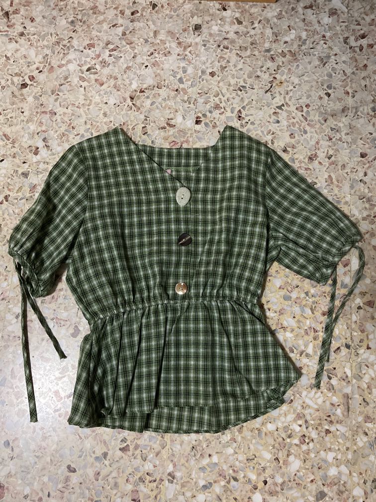 Green checkered top, Women's Fashion, Tops, Blouses on Carousell