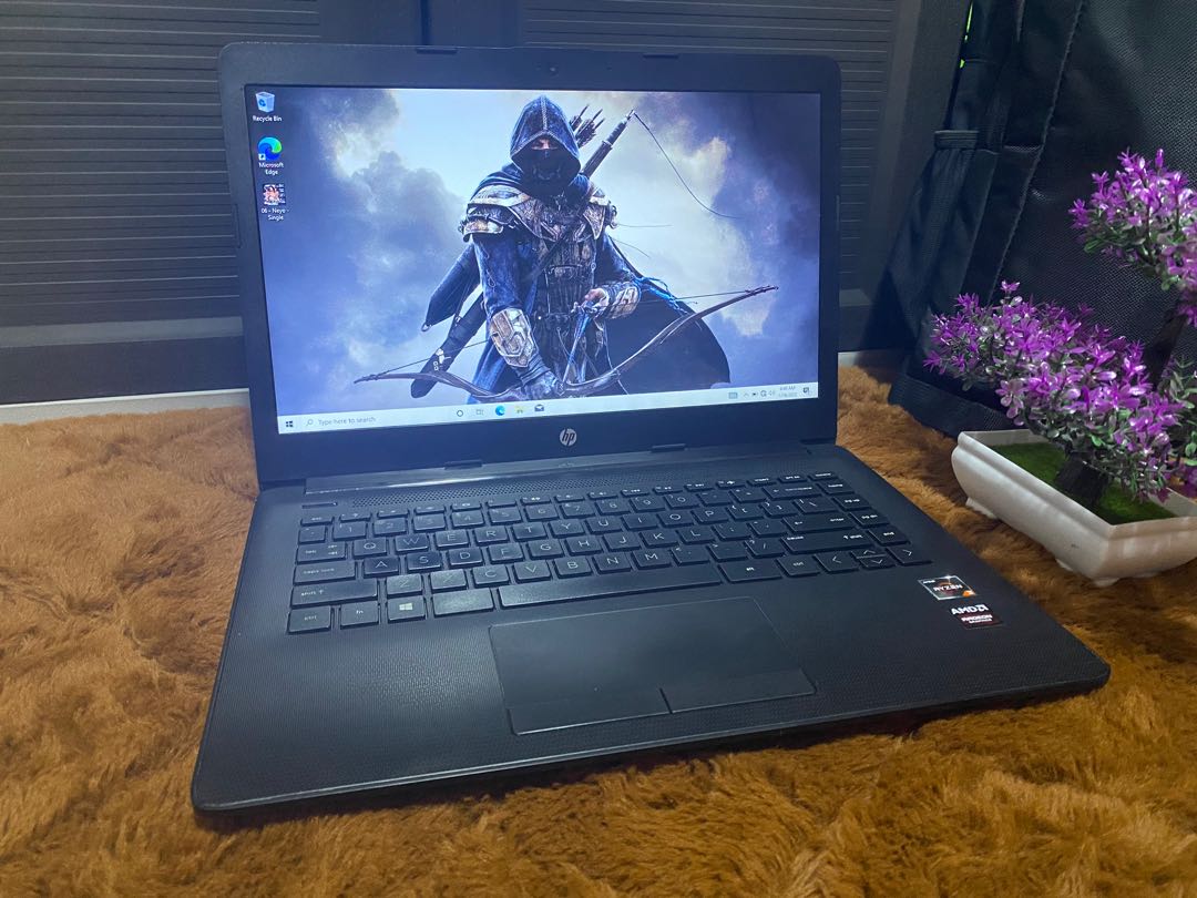 HP LAPTOP 14-cm0xxx RYZEN 3 8GB RAM/240GB SSD/2GB AMD RADEON R5 M435 ...