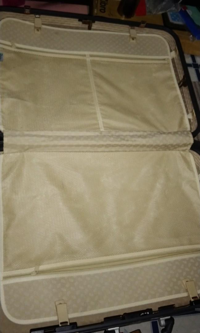 Lagguge, Hobbies & Toys, Travel, Luggage on Carousell