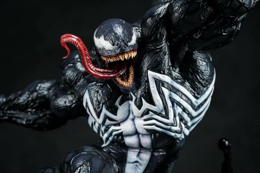 LL Venom (not Sideshow, XM Studios, Prime 1 Studios, Iron Studios ...