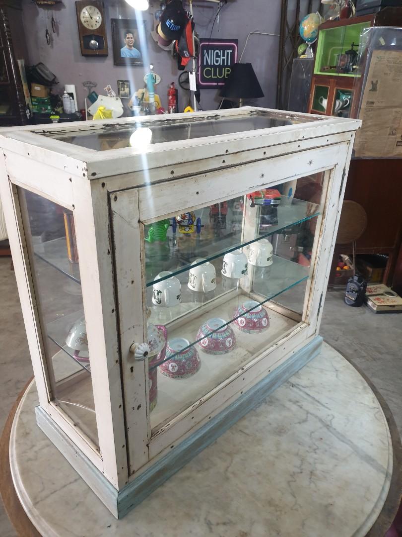 Old Kopitiam / Bakery Shop Display Showcase, Furniture & Home Living ...