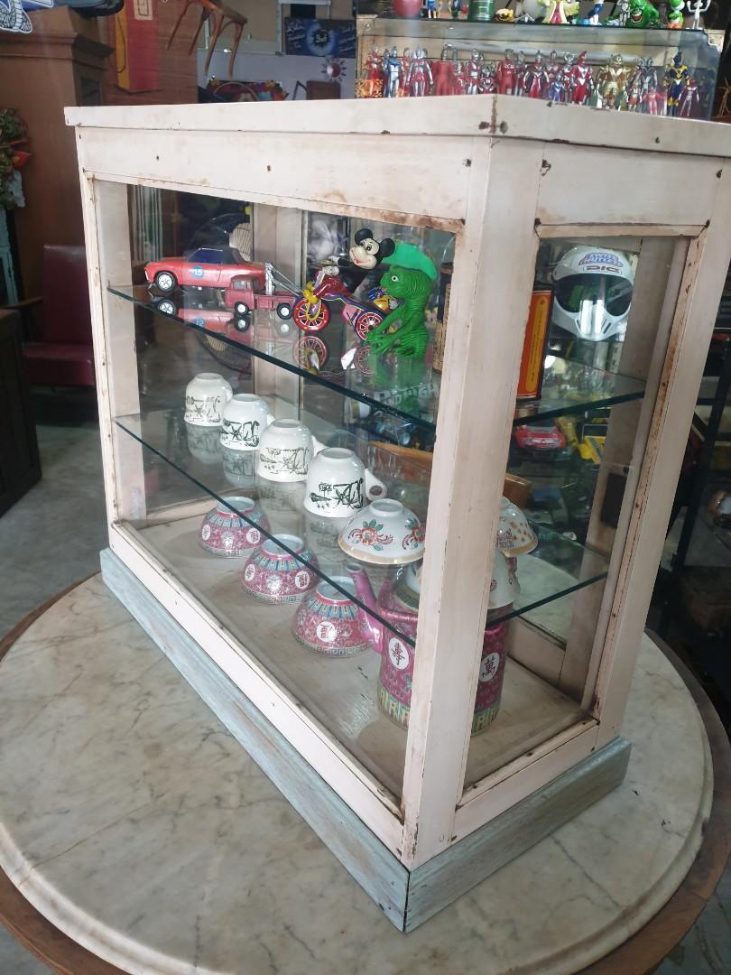 Old Kopitiam / Bakery Shop Display Showcase, Furniture & Home Living ...