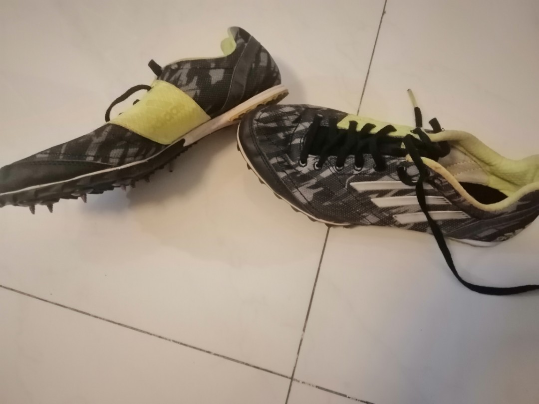 Running spikes, Women's Fashion, Footwear, Flats on Carousell