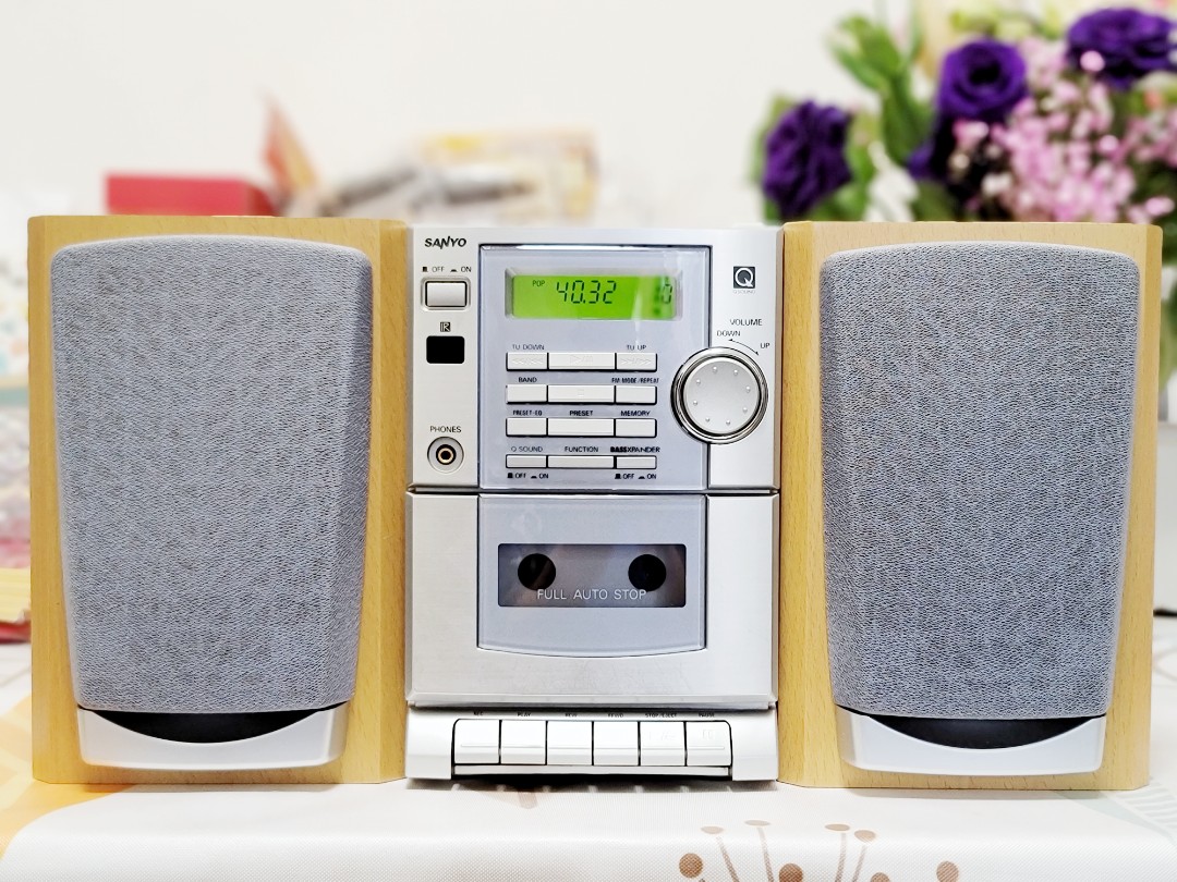 SANYO Mini HiFi 迷你音響, 音響器材, 音樂播放裝置 MP3及CD Player - Carousell