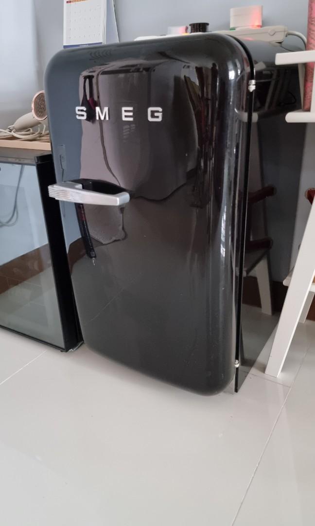 SMEG mini fridge, TV & Home Appliances, Kitchen Appliances ...