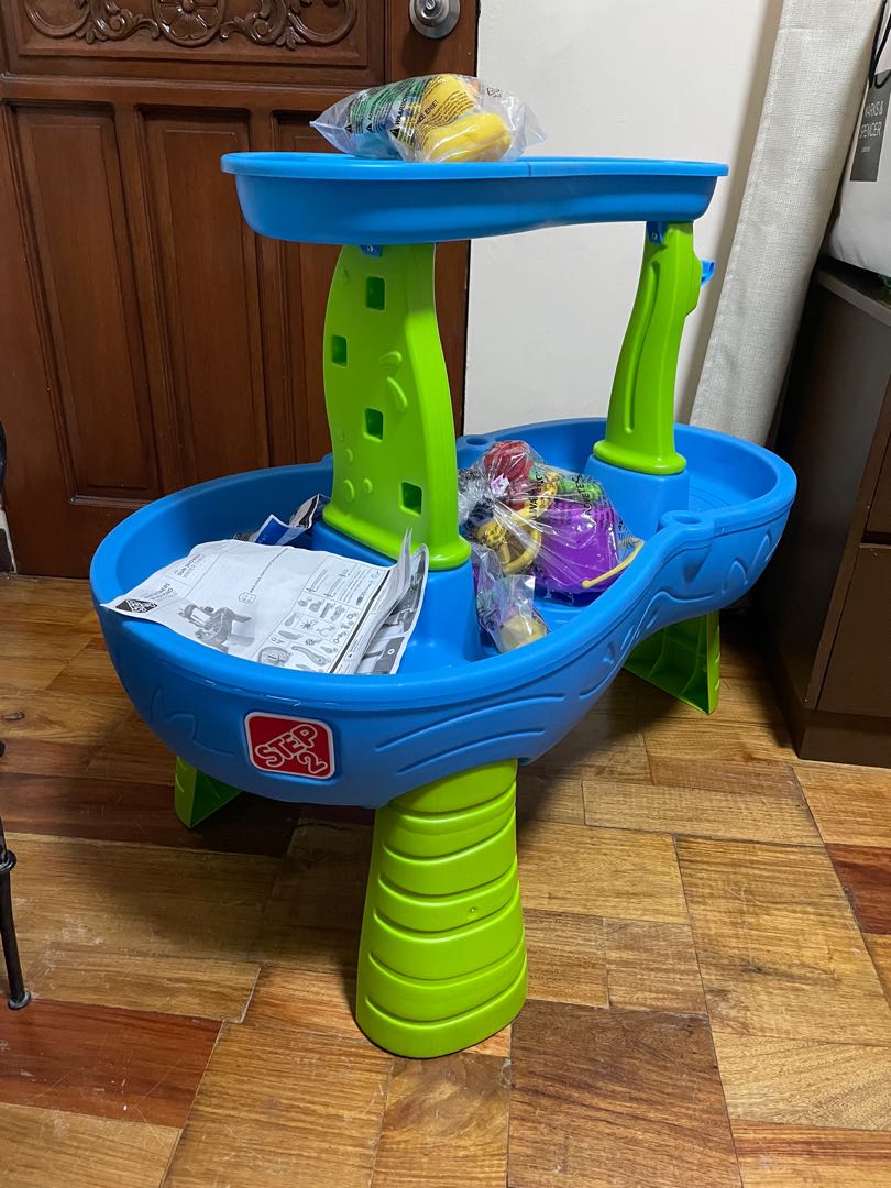 Step2 Rain Showers Splash Pond Water Table, Babies & Kids, Infant ...
