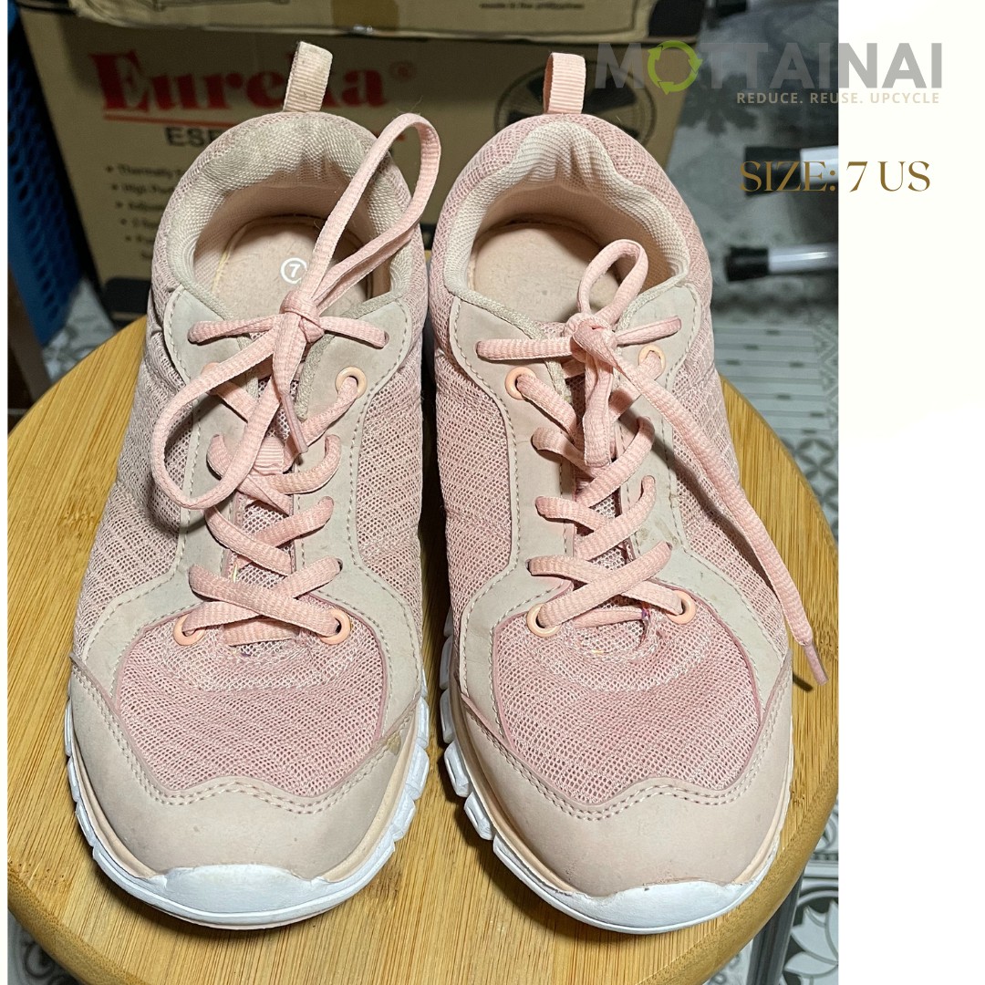 Step one running shoes, Women's Fashion, Footwear, Sneakers on Carousell