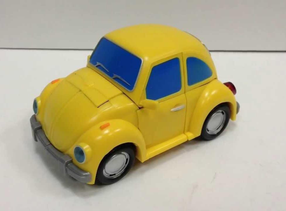 Toyworld TW-03 B-II (3rd Party Bumblebee) Transformers, Hobbies & Toys ...