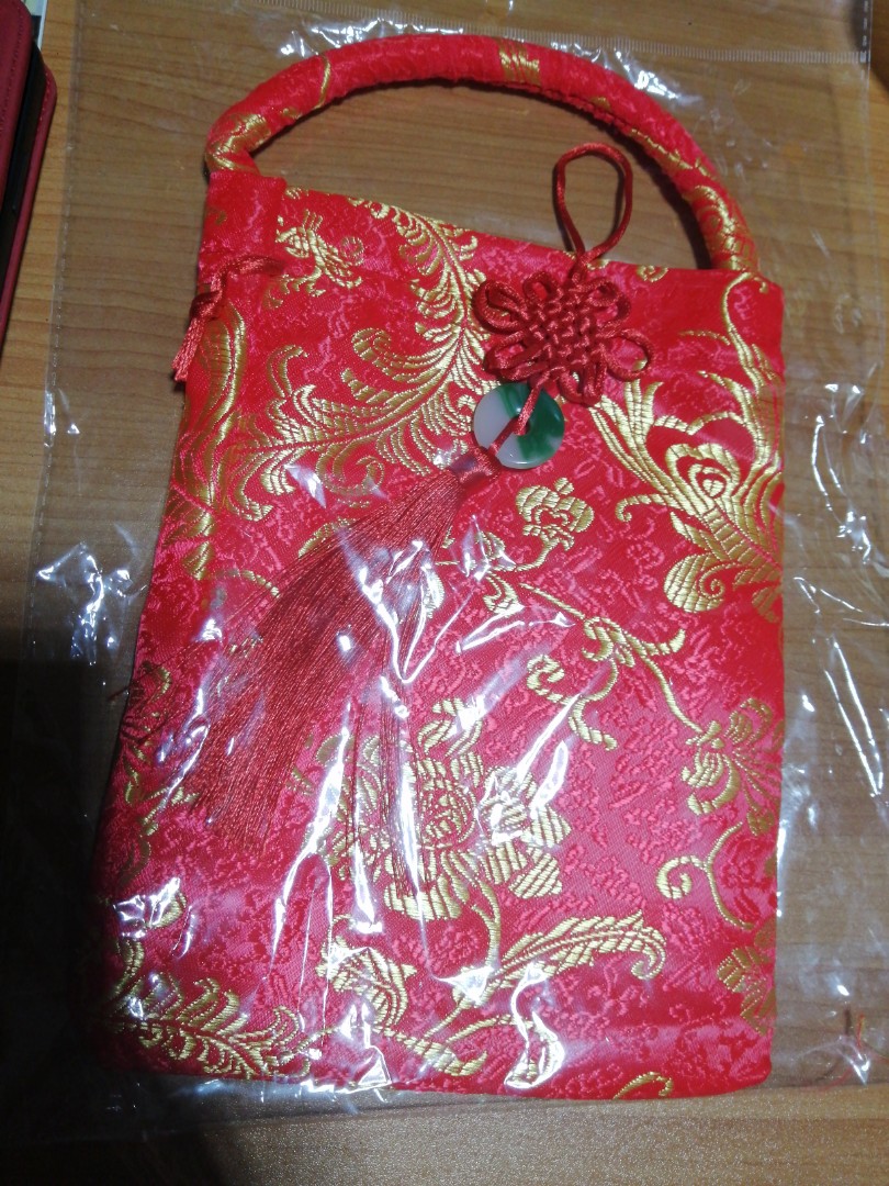 Traditional Design Chinese New Year bag, Women's Fashion, Bags ...