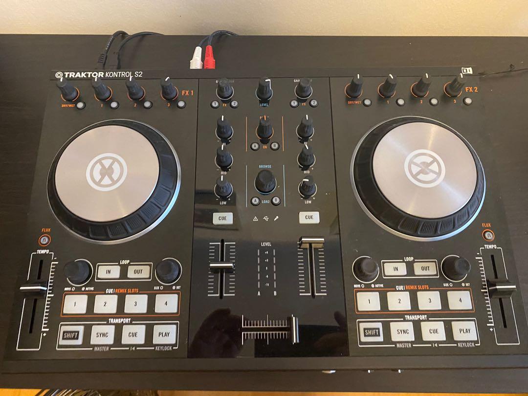 DJ Turntable Traktor Kontrol S2, Hobbies & Toys, Music & Media, Musical ...