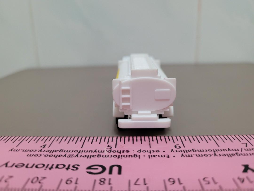 Welly Shell oil tanker diecast, Hobbies & Toys, Toys & Games on Carousell