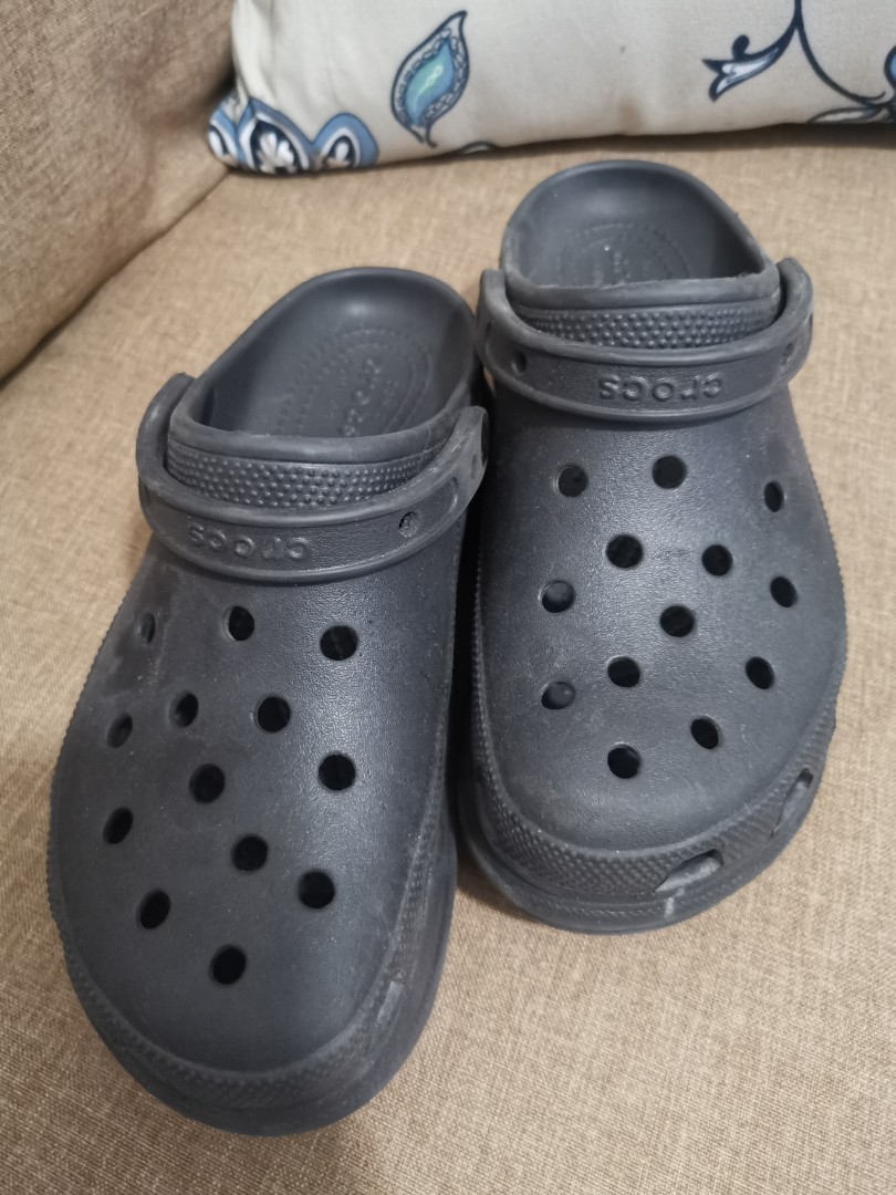 Authentic Black Platform Crocs, Men's Fashion, Footwear, Flipflops and ...