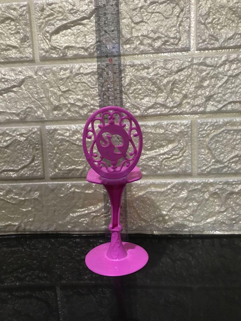 Barbie Chair, Hobbies & Toys, Toys & Games on Carousell