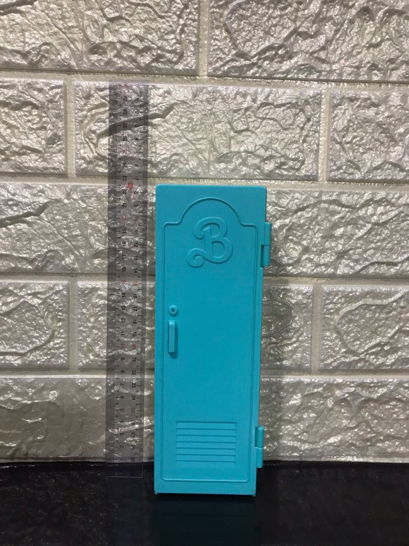 Barbie Locker, Hobbies & Toys, Toys & Games on Carousell
