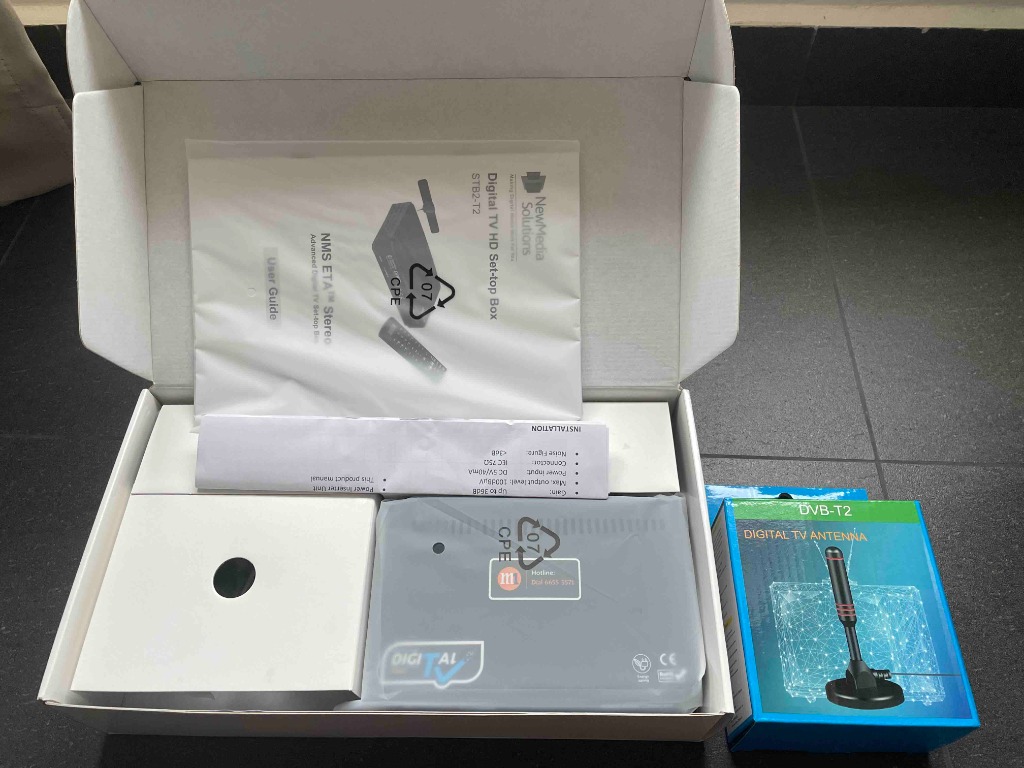 Digital TV set up box with Digital TV Antenna DVB-T2 Active USB Antenna ...