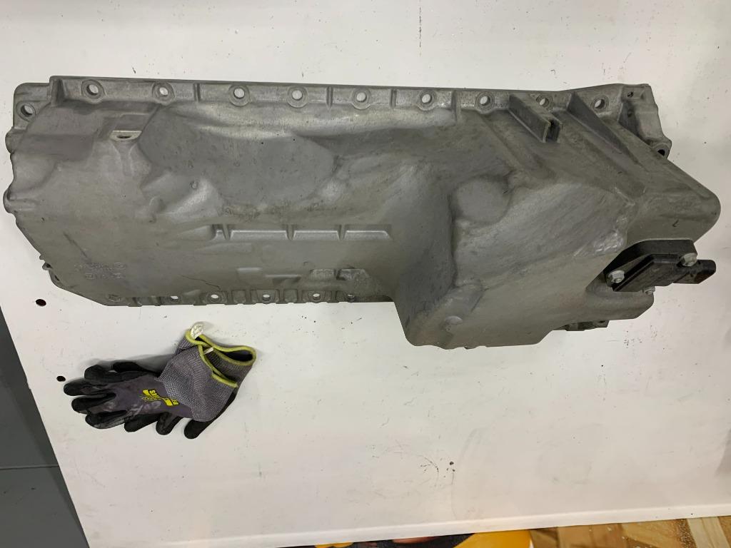 Engine oil sump for BMW N54 N55 335, Car Accessories, Accessories on ...