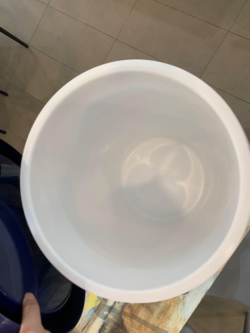 Insulated Rice bucket / insulator / hot cold, TV & Home Appliances ...