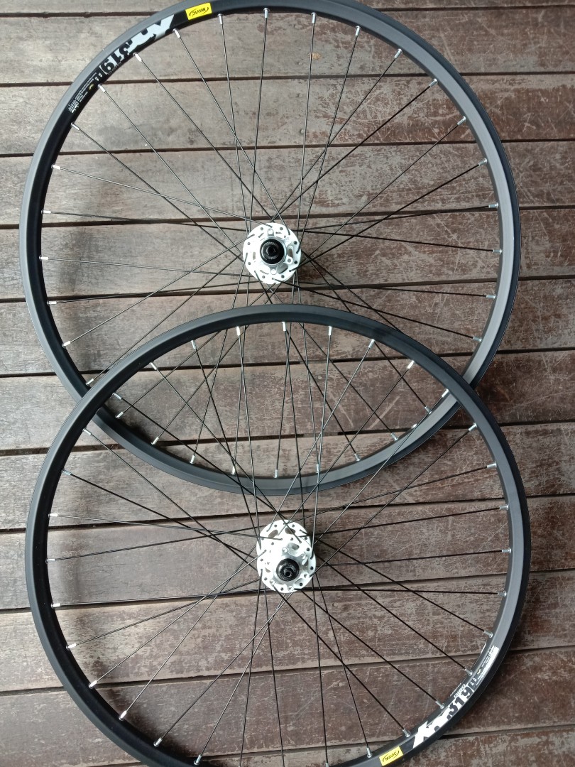 Mavic 319 Disc 27.5" x Halo hub (Taiwan Made), Sports Equipment ...