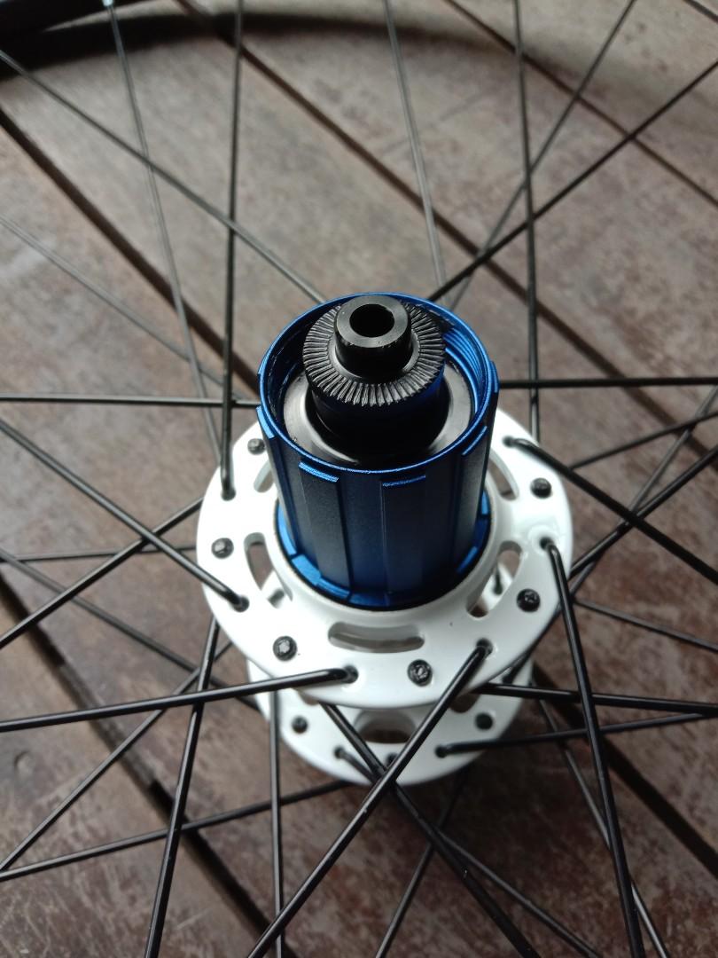 Mavic 319 Disc 27.5" x Halo hub (Taiwan Made), Sports Equipment ...