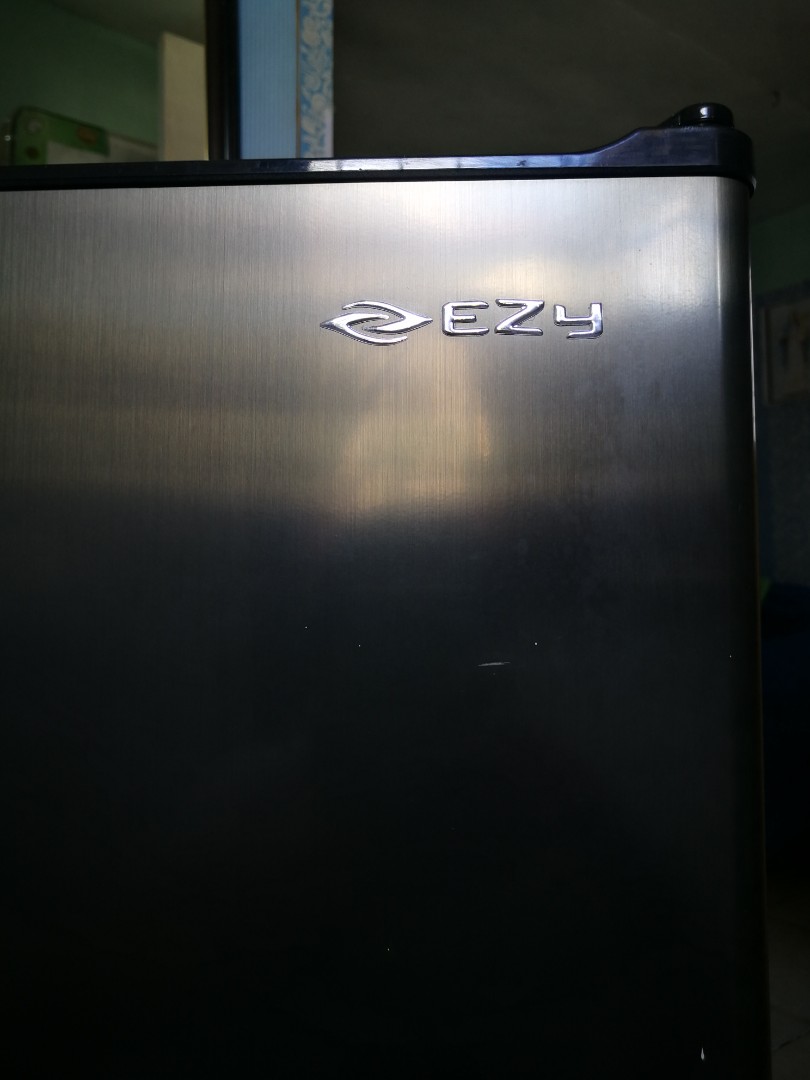 Mini Ref EZY, TV & Home Appliances, Kitchen Appliances, Refrigerators ...