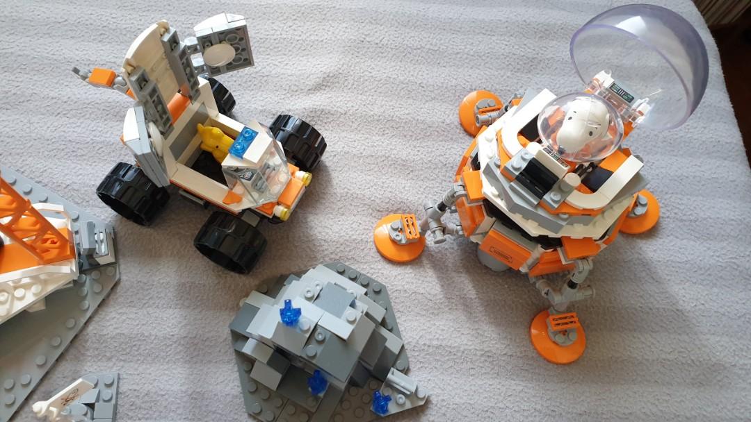 Miniso Peanuts in Space Lego-friendly snoopy, Hobbies & Toys, Toys ...