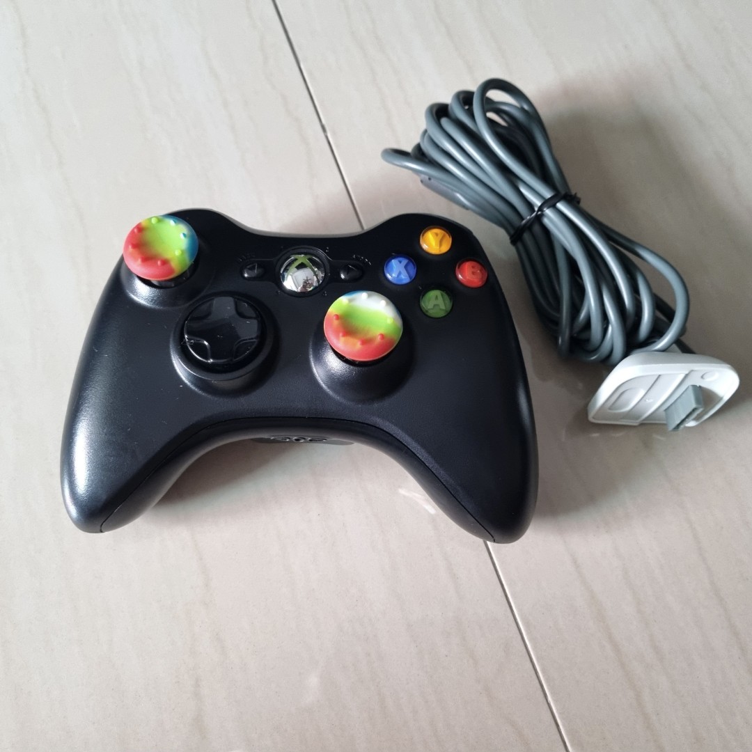 Xbox 360s wireless controller (plus cable), Video Gaming, Video Game ...