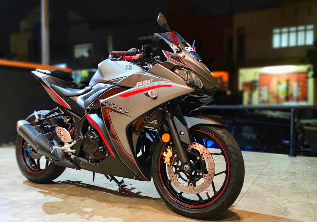 Yamaha R25 Matte Grey 2016 limited edition, Motorbikes on Carousell