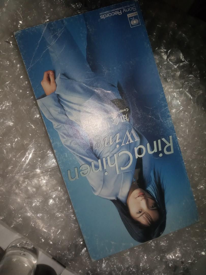 知念里奈 / Wing 日版 8cm CD Single, 興趣及遊戲, 音樂、樂器 & 配件, 音樂與媒體 - CD 及 DVD - Carousell