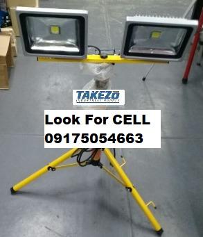 " OUTOOL " COB WORK LIGHT w/Tripod, Commercial & Industrial ...