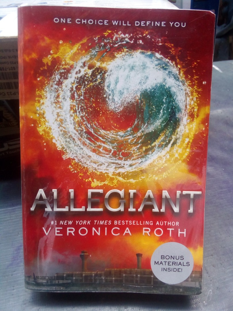 ALLEGIANT BOOK Veronica Roth, Hobbies & Toys, Books & Magazines ...