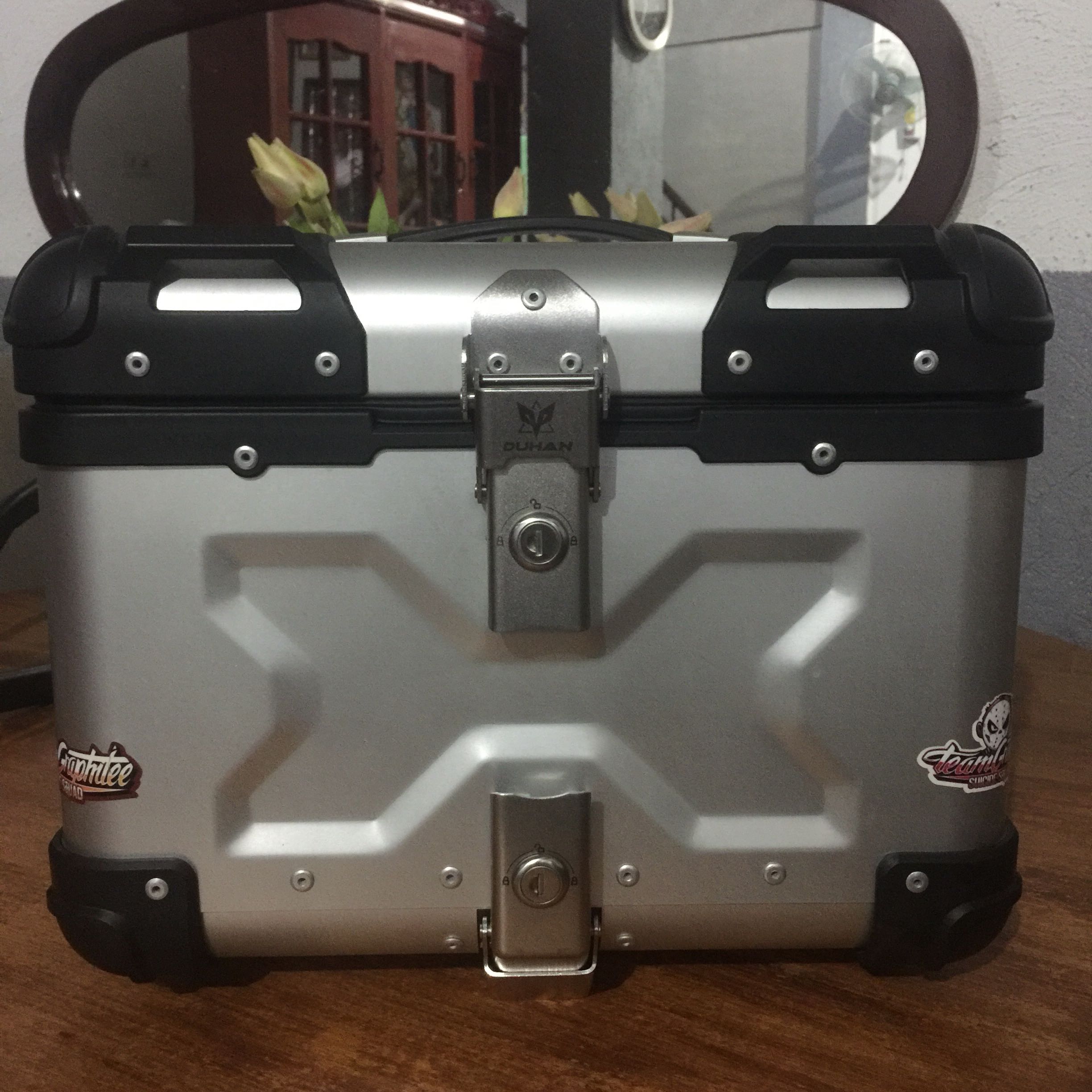 DUHAN ALLOY TOP BOX SET, Motorbikes, Motorbike Parts & Accessories ...