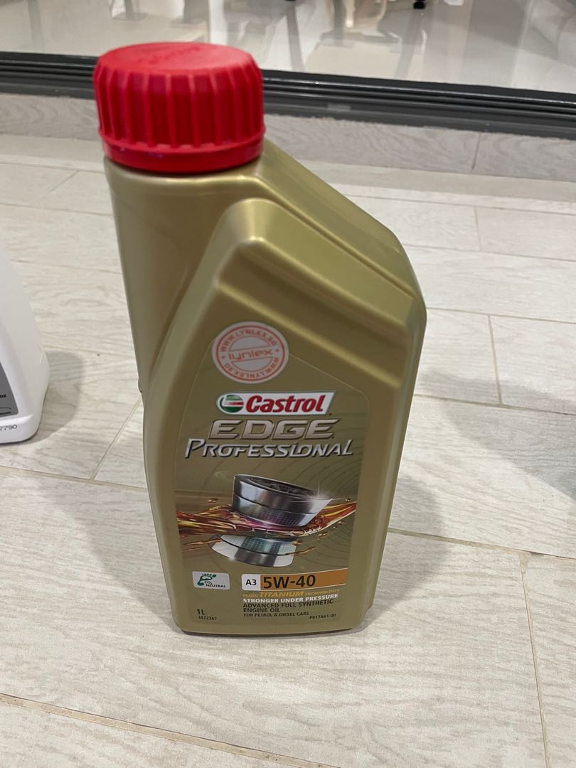 Castrol Edge Pro 5W-40, Car Accessories, Accessories on Carousell