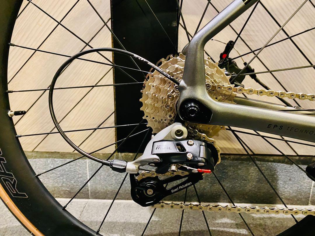 Cyclone Pro Full Carbon Frame, Fork and Rim with SRAM Rival 22S ...