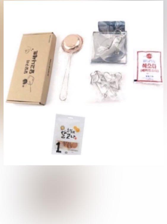 Dalgona candy maker kit, Food & Drinks, Homemade Bakes on Carousell