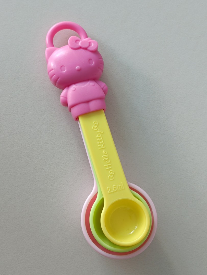 Hello kitty measuring spoons, Furniture & Home Living, Kitchenware ...