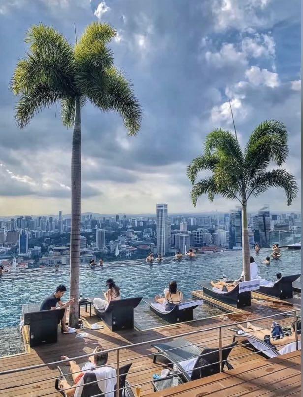 （Infinity pool ) MBS Marina Bay Sands hotel room RWS hotel room Sentosa ...