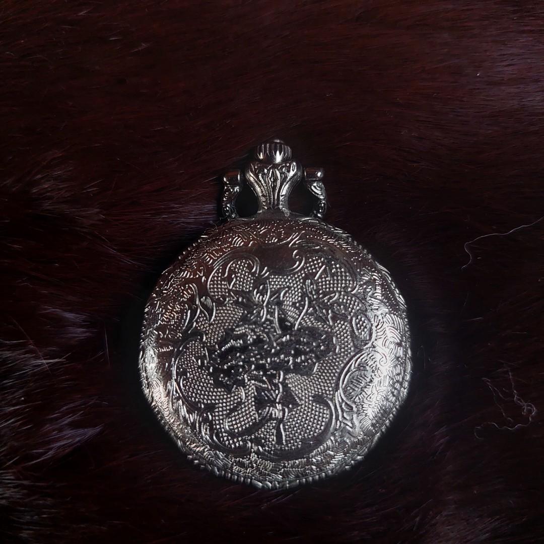 KRONE QUARTZ VINTAGE POCKET WATCH, Women's Fashion, Watches ...