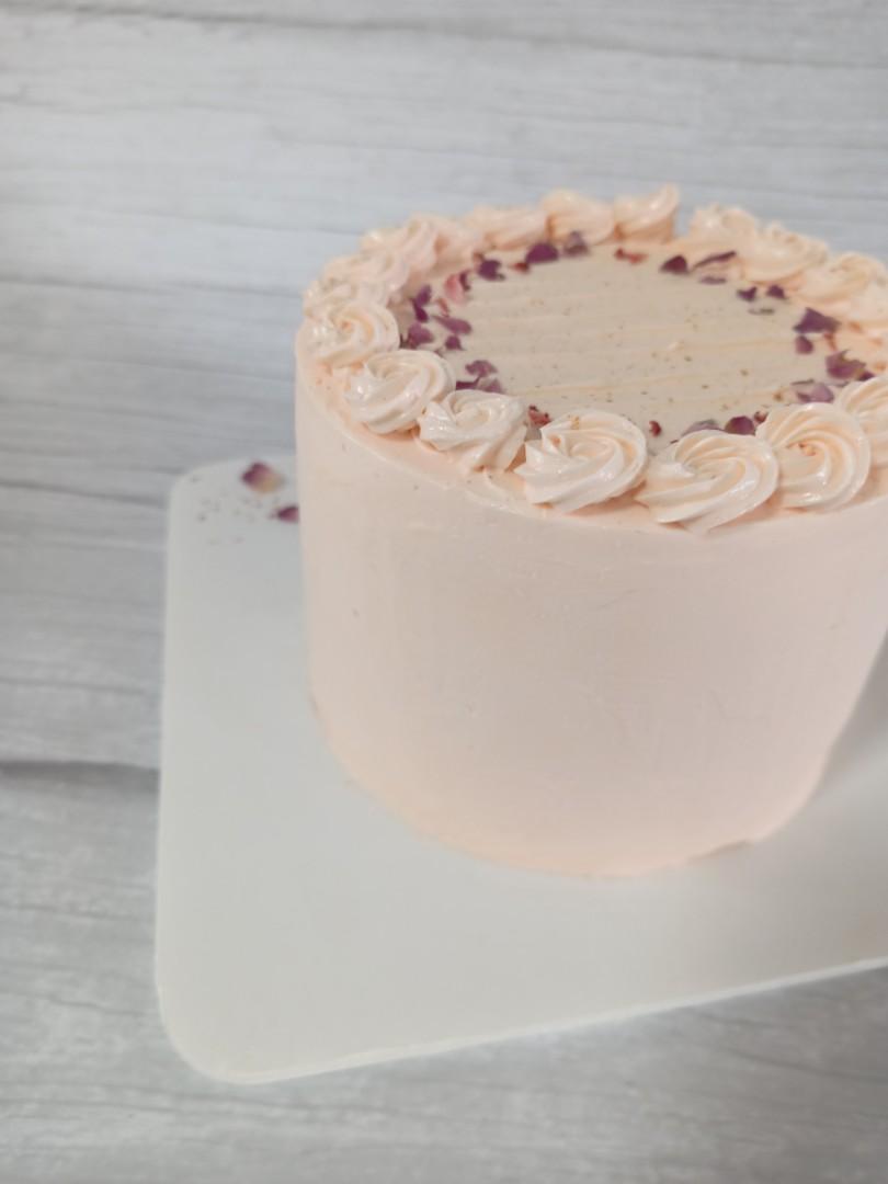 Lychee rose cake, Food & Drinks, Homemade Bakes on Carousell