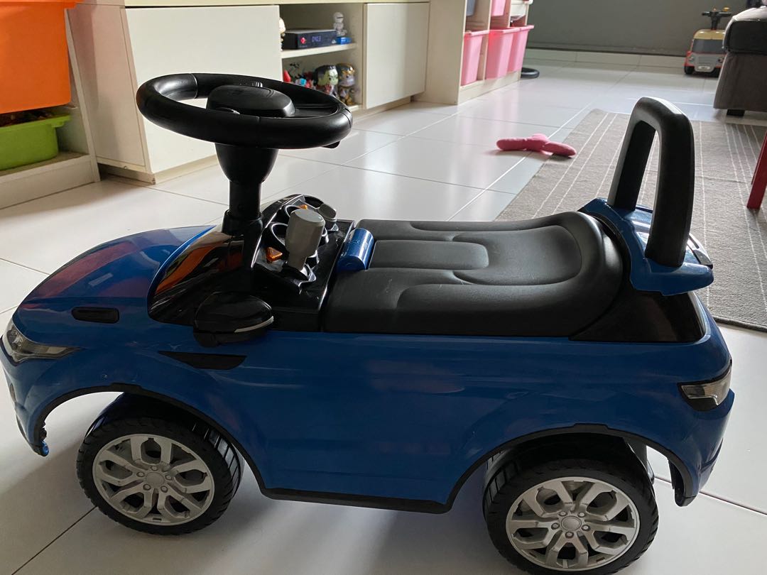 Manual car, Hobbies & Toys, Toys & Games on Carousell