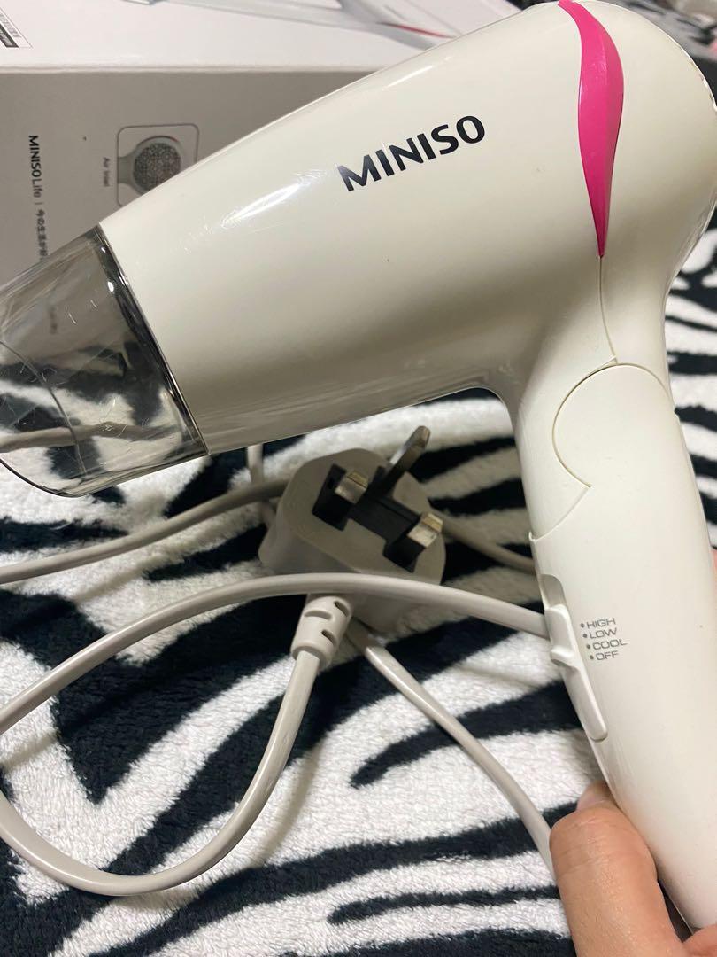 Miniso Hair Dryer 1400W, Beauty & Personal Care, Hair on Carousell