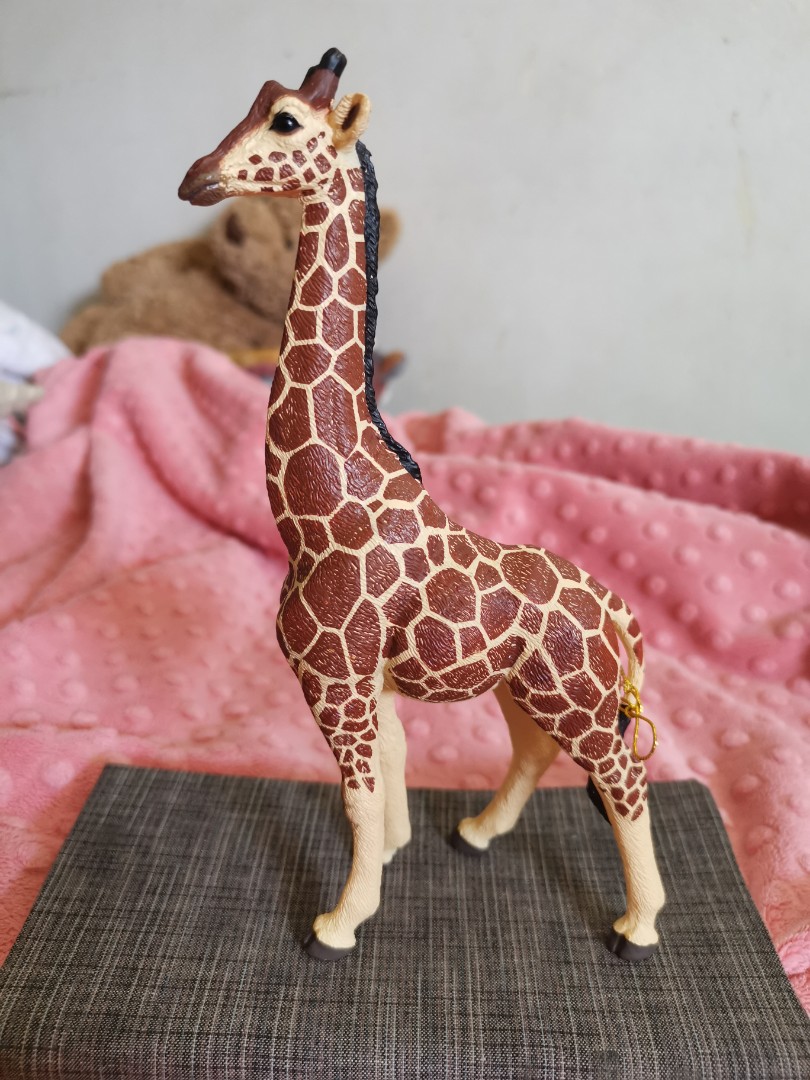 Papo Giraffe, Hobbies & Toys, Toys & Games on Carousell