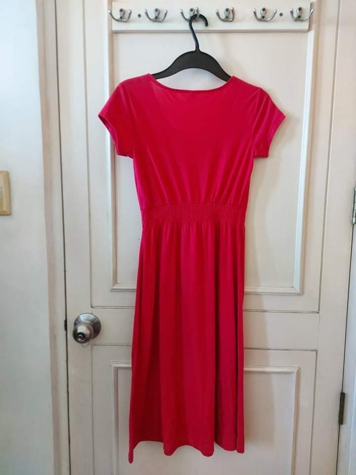 Red Uniqlo Dress, Women's Fashion, Dresses & Sets, Dresses on Carousell