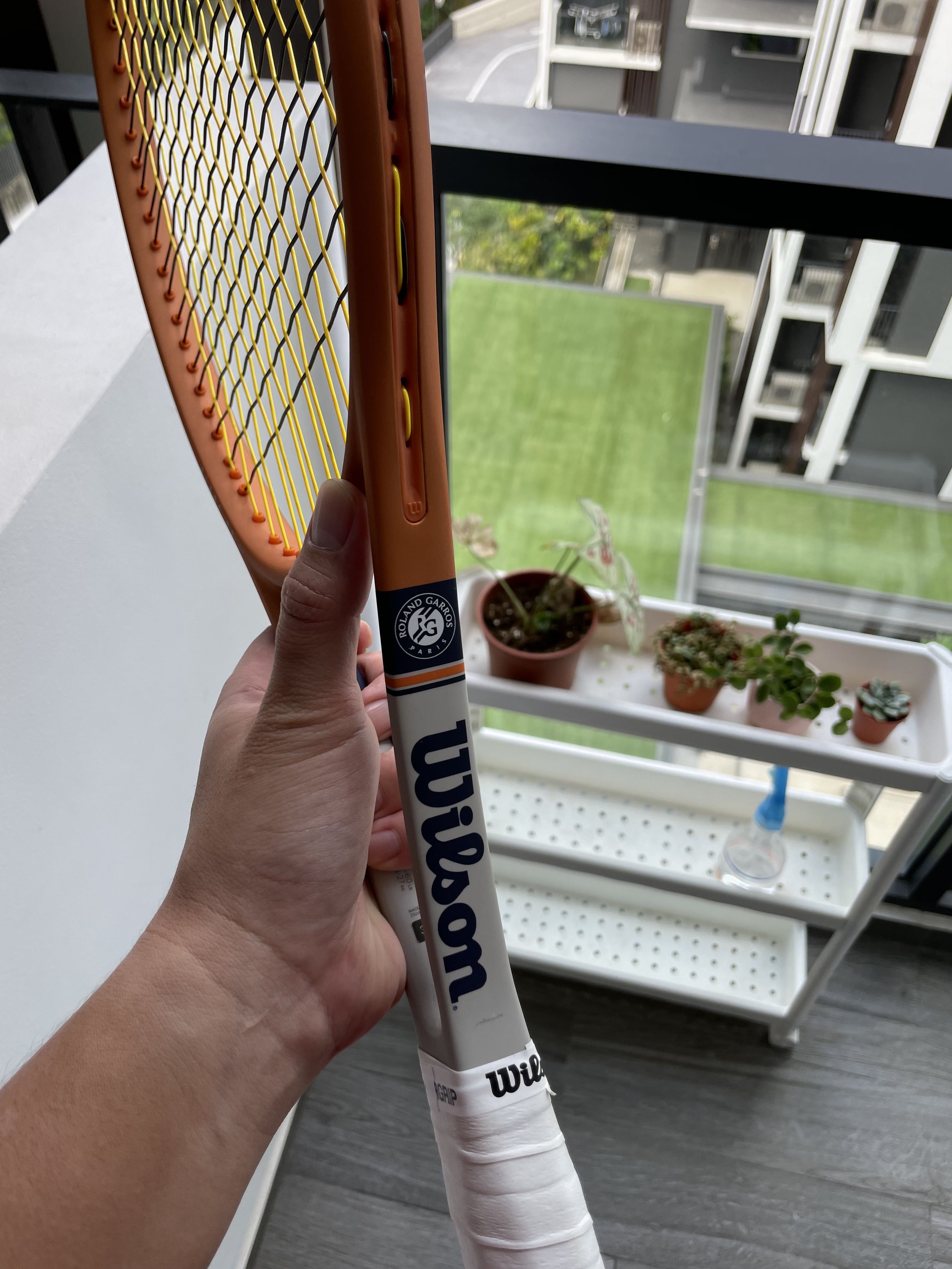 Wilson Blade 98 v7 Roland Garros, Sports Equipment, Sports & Games ...