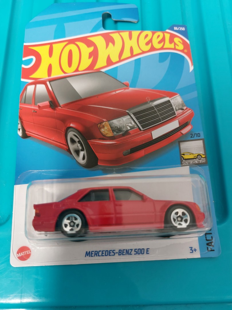 【Benz 500e】[另有銀色，黑色版本可供選擇]全新風火輪紅色平治“500E" 合金模型玩具跑車 red color hotwheels ...